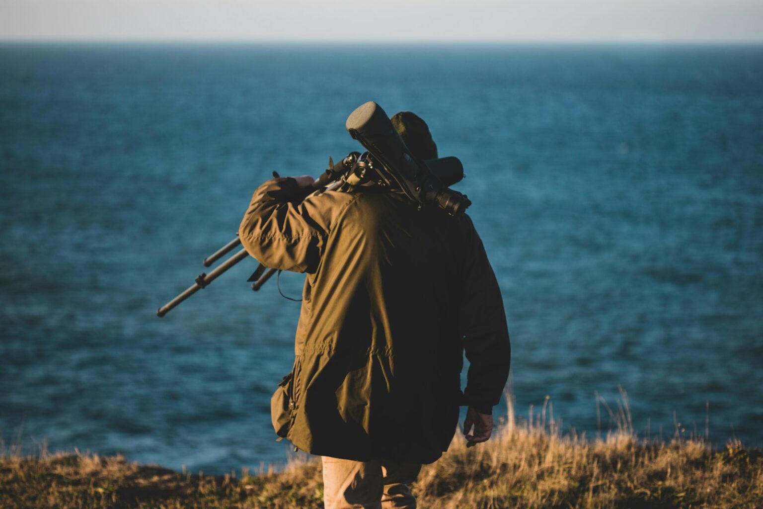 How to Dress for Birdwatching – What to Wear for the Best Experience ...